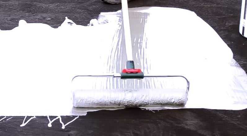 Elastomeric vs. Roof Coating: Which is Better For Your Building?