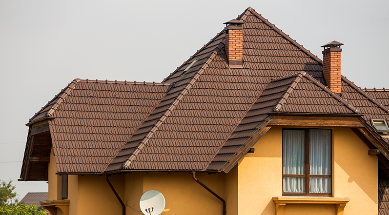 Gable Roof vs. Hip Roof and The Differences Between Them