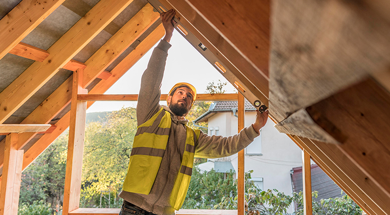 Rafters vs Trusses: What Are The Pros and Cons of Each?