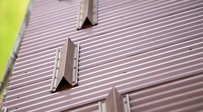 What Are Ondura Roofing Panels? The Pros and Cons