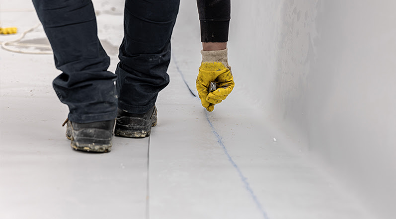 TPO Roll Roofing Versus Modified Bitumen: Pros and Cons