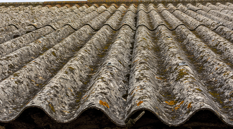 The Ultimate Guide to Removing or Replacing an Asbestos Roof