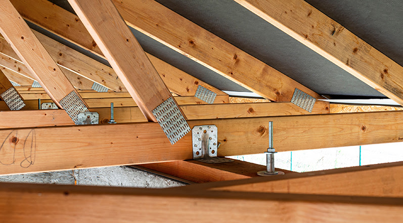 Guide: How Do Hurricane Ties Work on Florida Roofs?