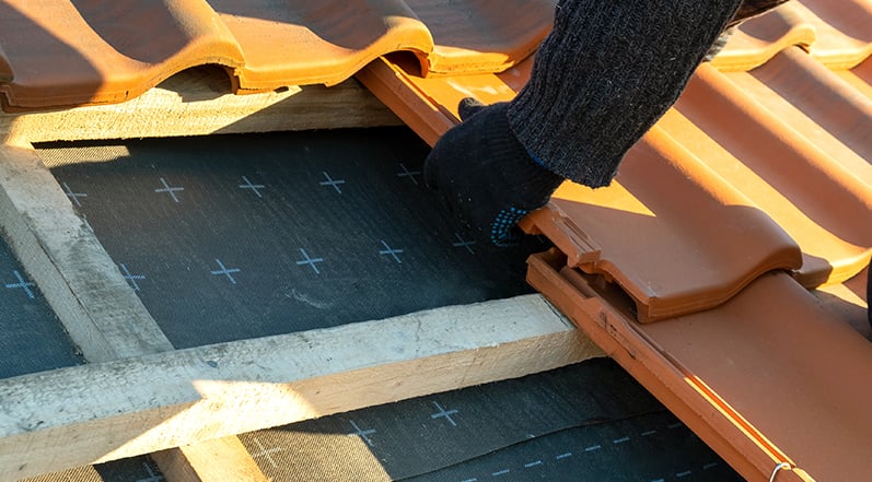 Roof Underlayment Guide: Types, Comparison, Tips, and More