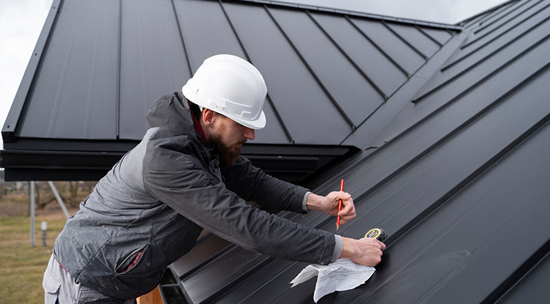 What Does Roof Pitch Mean, and How Do You Measure It?