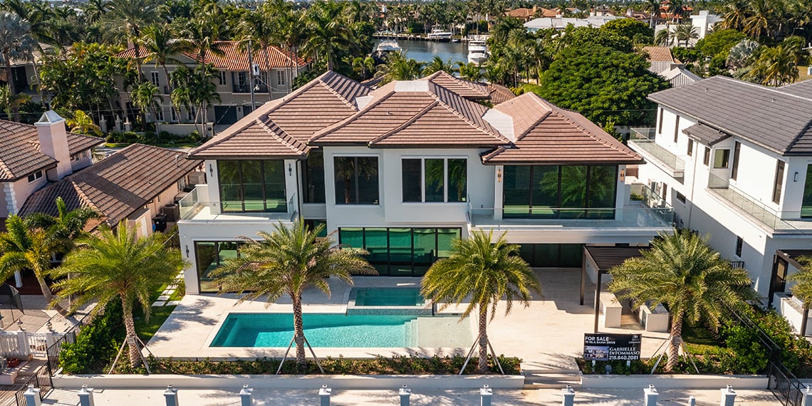 5 Custom Roofing Solutions for Tampa's Luxury Homes